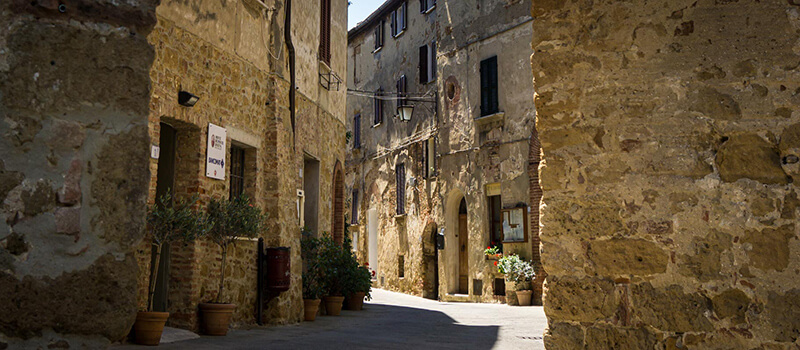 I borghi della Valdichiana Senese: Castelmuzio, il borgo salotto