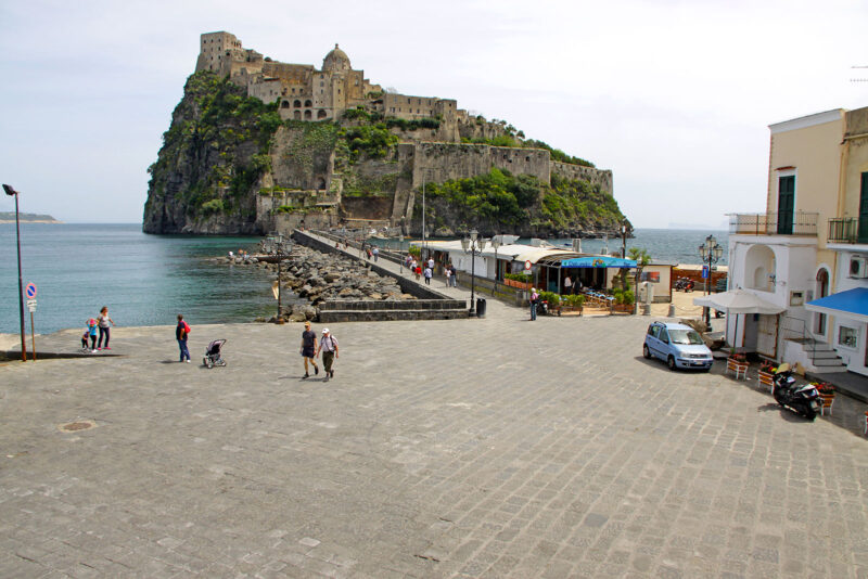 Ischia e le sue tradizioni, storie di un'isola senza tempo - *BeRightBack